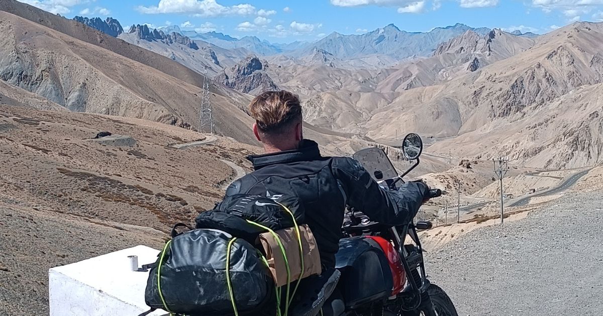 Royal Enfield Himalayan 411 ADV Touring Bike Review